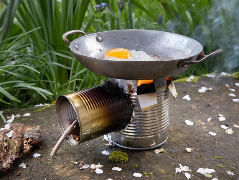 Comment fabriquer un réchaud en boîtes de conserve ? | Atlas For Men