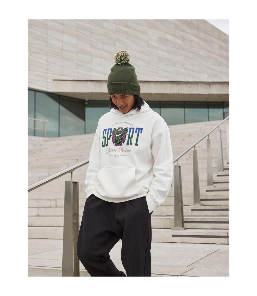 Adults Unisex Snowstar Beanie Olive Green Oatmeal Beechfield | Atlas ...